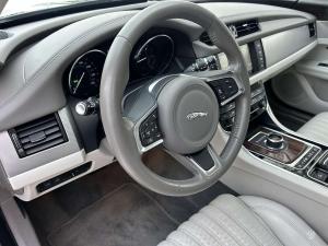 Pelēks Jaguar XF 2018 Tauragė, ar dzinēja tilpumu 2.00 L un nobraukumu 160 tūkst. km par 10400 €, foto 11 vietnē AUTOMOTO.COM.LV