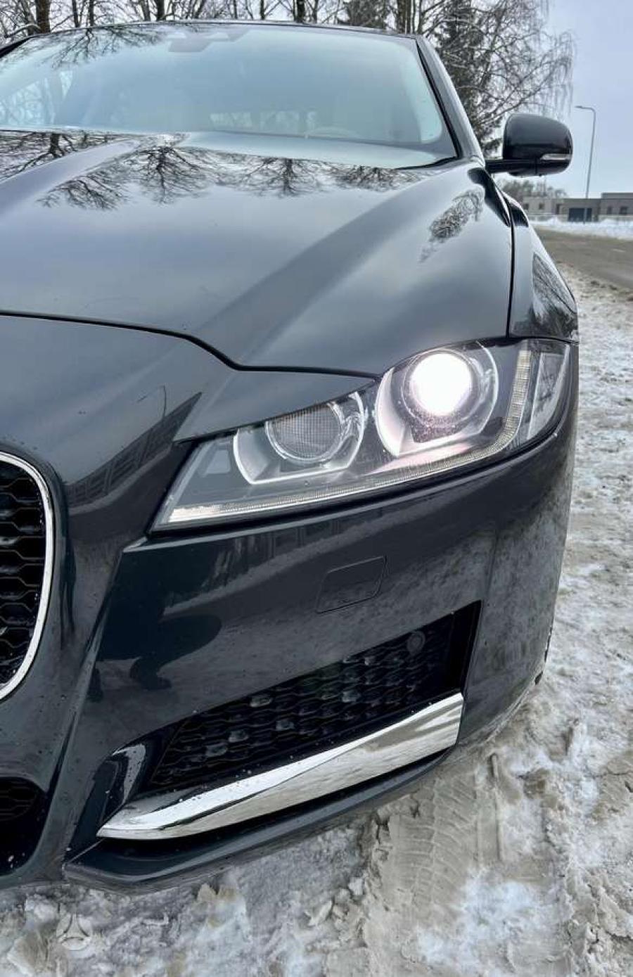 Pelēks Jaguar XF 2018 Tauragė, ar dzinēja tilpumu 2.00 L un nobraukumu 160 tūkst. km par 10400 €, foto 22 vietnē AUTOMOTO.COM.LV