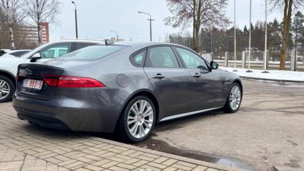 Grey Jaguar XF 2018 in Riga, with an engine capacity of 2.00 L and mileage of 146 thousand km for 16990 €, photo 5 on AUTOMOTO.COM.LV
