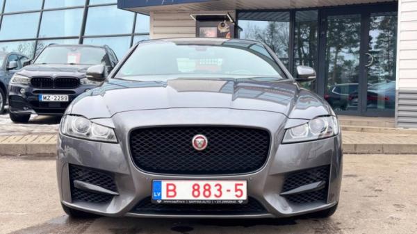 Grey Jaguar XF 2018 in Riga, with an engine capacity of 2.00 L and mileage of 146 thousand km for 16990 €, photo 7 on AUTOMOTO.COM.LV