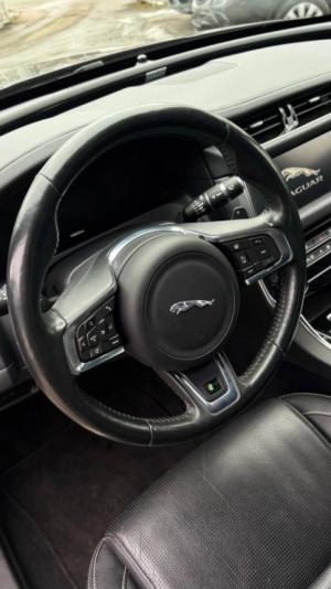 Grey Jaguar XF 2018 in Riga, with an engine capacity of 2.00 L and mileage of 146 thousand km for 16990 €, photo 13 on AUTOMOTO.COM.LV