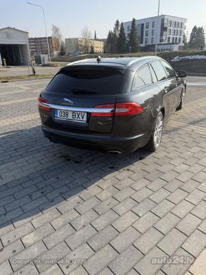 Grey Jaguar XF 2015 in Tallinn, with an engine capacity of 2.20 L and mileage of 254 thousand km for 10700 €, photo 4 on AUTOMOTO.COM.LV