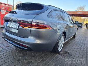 Grey Jaguar XF 2019 in Jelgava, with an engine capacity of 2.00 L and mileage of 150 thousand km for 16000 €, photo 8 on AUTOMOTO.COM.LV