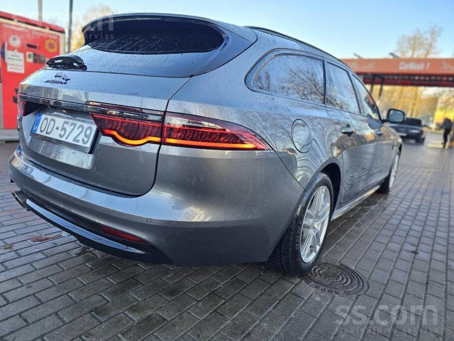 Grey Jaguar XF 2019 in Jelgava, with an engine capacity of 2.00 L and mileage of 150 thousand km for 16000 €, photo 8 on AUTOMOTO.COM.LV