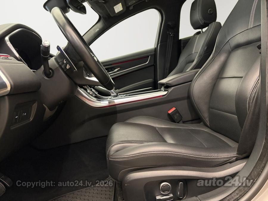 Grey Jaguar XF 2021 in Tallinn, with an engine capacity of 2.00 L and mileage of 70 thousand km for 26900 €, photo 6 on AUTOMOTO.COM.LV