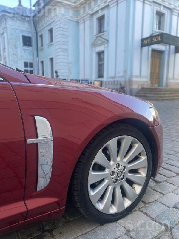 Sarkans Jaguar XF 2008 Rīga, ar dzinēja tilpumu 3.00 L un nobraukumu 141 tūkst. km par 4500 €, foto 3 vietnē AUTOMOTO.COM.LV