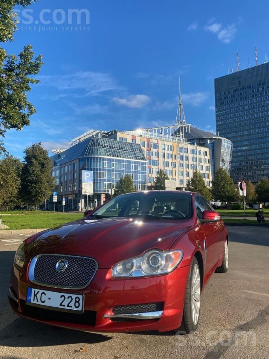 Red Jaguar XF 2008 in Riga, with an engine capacity of 3.00 L and mileage of 141 thousand km for 4500 €, photo 14 on AUTOMOTO.COM.LV