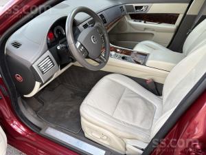 Красный Ягуар ХФ 2008 в Рига, объемом двигателя 3.00 л и пробегом 142 тыс. км за 6500 €, фото 9 на AUTOMOTO.COM.LV