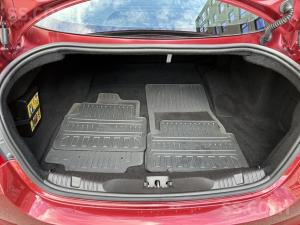 Красный Ягуар ХФ 2008 в Рига, объемом двигателя 3.00 л и пробегом 142 тыс. км за 6500 €, фото 19 на AUTOMOTO.COM.LV