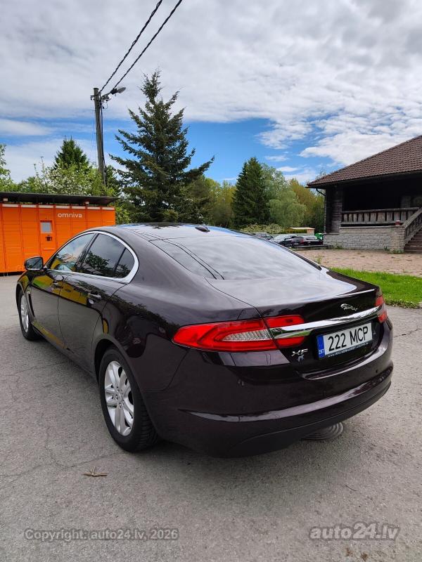 Red Jaguar XF 2011 in Tallinn, with an engine capacity of 2.20 L and mileage of 270 thousand km for 7777 €, photo 6 on AUTOMOTO.COM.LV