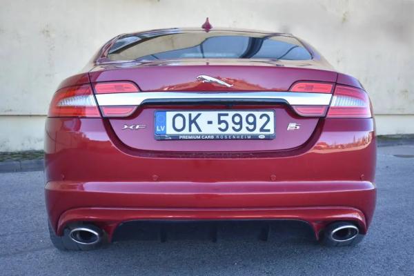 Red Jaguar XF 2012 in Talsi, with an engine capacity of 3.00 L and mileage of 212 thousand km for 9500 €, photo 4 on AUTOMOTO.COM.LV