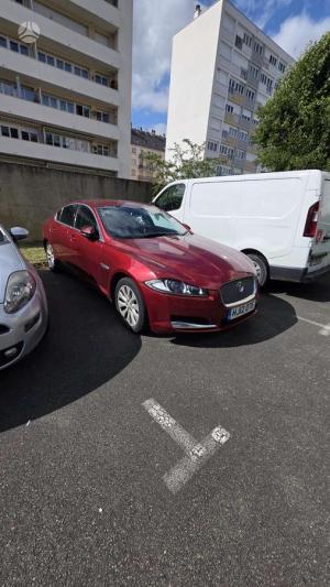 Red Jaguar XF 2012 in Vilnius, with an engine capacity of 2.18 L and mileage of 2300 thousand km for 2650 €, photo  on AUTOMOTO.COM.LV