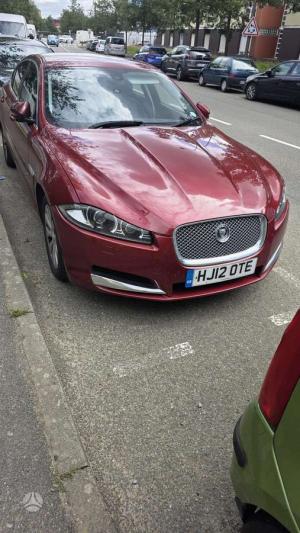 Sarkans Jaguar XF 2012 Viļņa, ar dzinēja tilpumu 2.18 L un nobraukumu 2300 tūkst. km par 2650 €, foto 4 vietnē AUTOMOTO.COM.LV