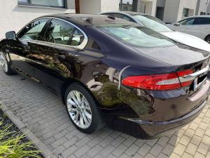 Sarkans Jaguar XF 2012 Viļņa, ar dzinēja tilpumu 2.18 L un nobraukumu 262 tūkst. km par 6500 €, foto 5 vietnē AUTOMOTO.COM.LV