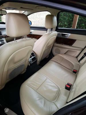 Sarkans Jaguar XF 2012 Viļņa, ar dzinēja tilpumu 2.18 L un nobraukumu 262 tūkst. km par 6500 €, foto 10 vietnē AUTOMOTO.COM.LV