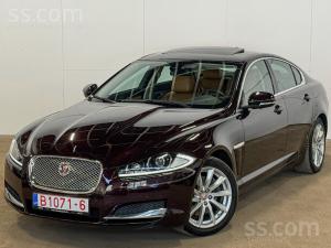 Red Jaguar XF 2015 in Jurmala, with an engine capacity of 3.00 L and mileage of 193 thousand km for 9850 €, photo  on AUTOMOTO.COM.LV