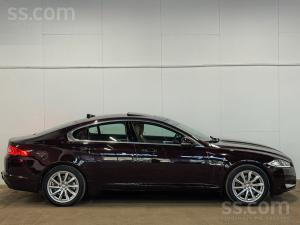 Sarkans Jaguar XF 2015 Jūrmala, ar dzinēja tilpumu 3.00 L un nobraukumu 193 tūkst. km par 9850 €, foto 9 vietnē AUTOMOTO.COM.LV