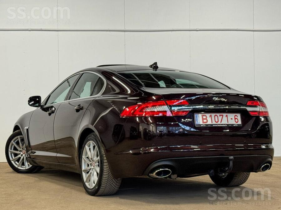 Sarkans Jaguar XF 2015 Jūrmala, ar dzinēja tilpumu 3.00 L un nobraukumu 193 tūkst. km par 9850 €, foto 12 vietnē AUTOMOTO.COM.LV