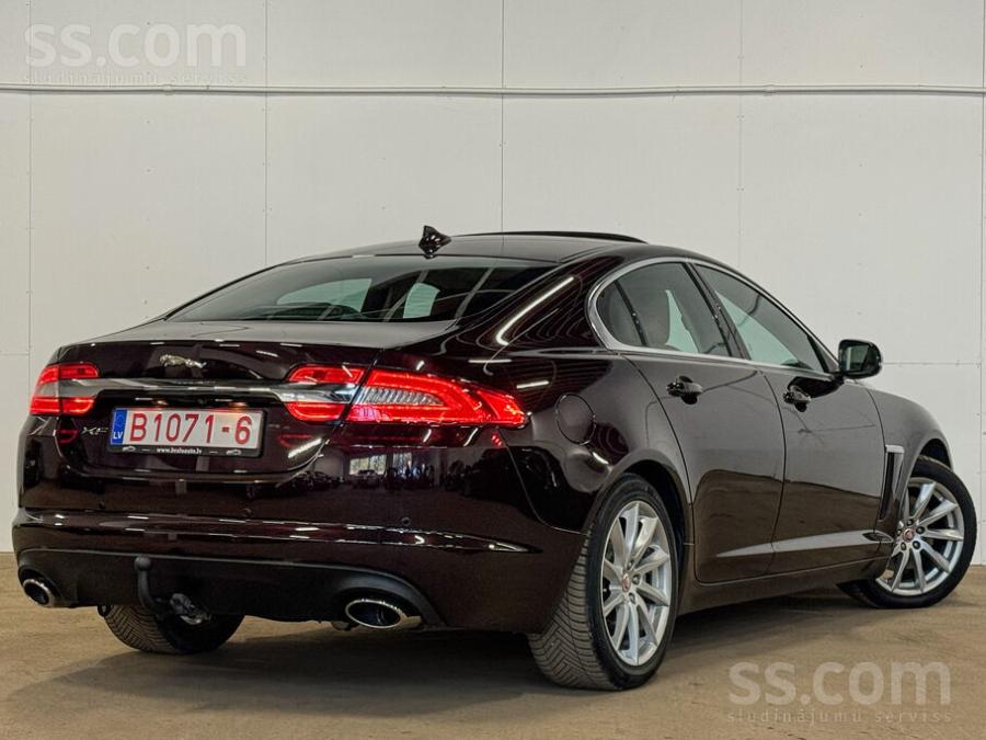 Sarkans Jaguar XF 2015 Jūrmala, ar dzinēja tilpumu 3.00 L un nobraukumu 193 tūkst. km par 9850 €, foto 13 vietnē AUTOMOTO.COM.LV