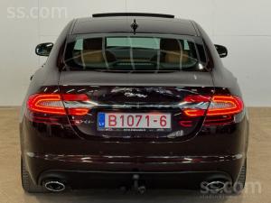 Sarkans Jaguar XF 2015 Jūrmala, ar dzinēja tilpumu 3.00 L un nobraukumu 193 tūkst. km par 9850 €, foto 15 vietnē AUTOMOTO.COM.LV