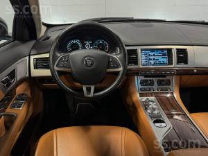 Sarkans Jaguar XF 2015 Jūrmala, ar dzinēja tilpumu 3.00 L un nobraukumu 193 tūkst. km par 9850 €, foto 26 vietnē AUTOMOTO.COM.LV