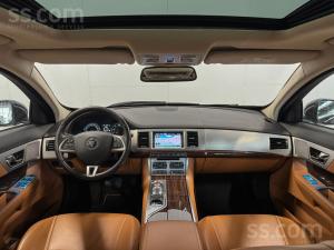 Sarkans Jaguar XF 2015 Jūrmala, ar dzinēja tilpumu 3.00 L un nobraukumu 193 tūkst. km par 9850 €, foto 27 vietnē AUTOMOTO.COM.LV