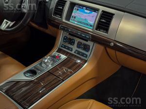 Sarkans Jaguar XF 2015 Jūrmala, ar dzinēja tilpumu 3.00 L un nobraukumu 193 tūkst. km par 9850 €, foto 31 vietnē AUTOMOTO.COM.LV