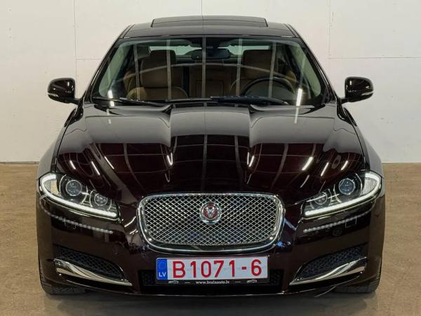 Sarkans Jaguar XF 2015 Jūrmala, ar dzinēja tilpumu 3.00 L un nobraukumu 193 tūkst. km par 9850 €, foto 6 vietnē AUTOMOTO.COM.LV