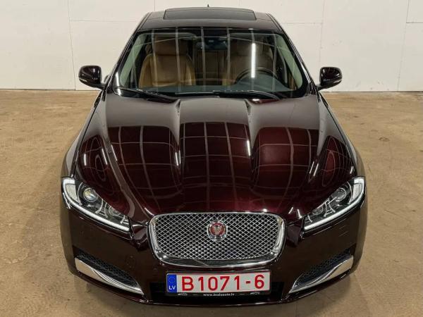 Sarkans Jaguar XF 2015 Jūrmala, ar dzinēja tilpumu 3.00 L un nobraukumu 193 tūkst. km par 9850 €, foto 7 vietnē AUTOMOTO.COM.LV