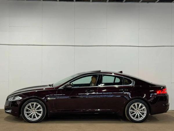 Sarkans Jaguar XF 2015 Jūrmala, ar dzinēja tilpumu 3.00 L un nobraukumu 193 tūkst. km par 9850 €, foto 9 vietnē AUTOMOTO.COM.LV