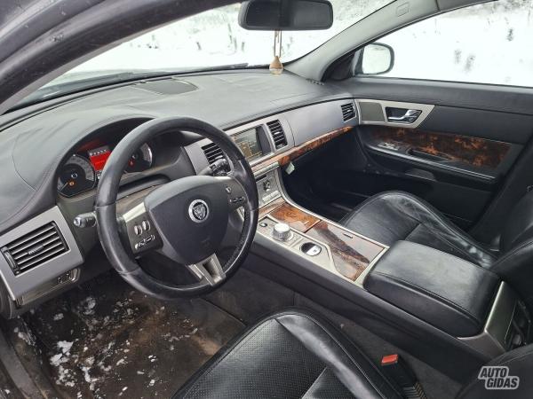 Jaguar XF 2008 Šilutė, ar dzinēja tilpumu 2.70 L un nobraukumu 260 tūkst. km par 1850 €, foto 5 vietnē AUTOMOTO.COM.LV