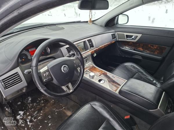 Jaguar XF 2008 Šilutė, ar dzinēja tilpumu 2.70 L un nobraukumu 260 tūkst. km par 1850 €, foto 5 vietnē AUTOMOTO.COM.LV