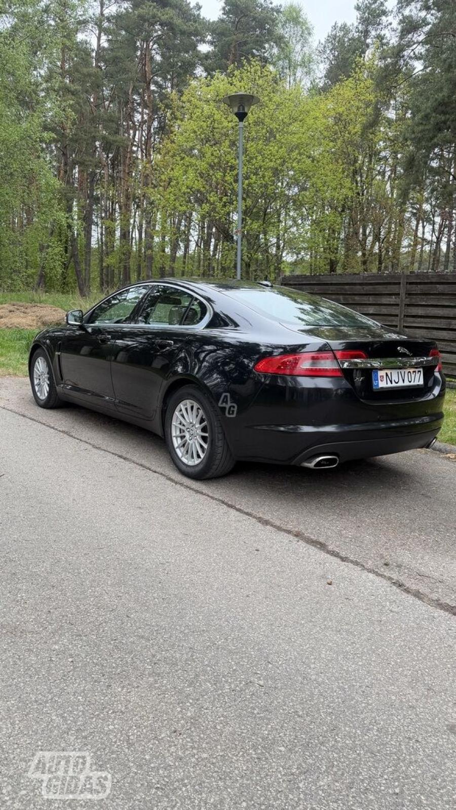 Jaguar XF 2008 in Vilnius, with an engine capacity of 2.70 L and mileage of 290 thousand km for 2250 €, photo 4 on AUTOMOTO.COM.LV