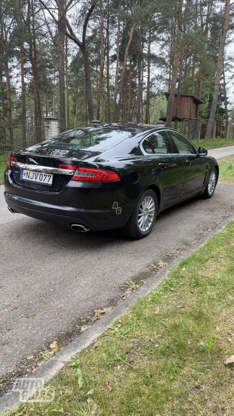 Jaguar XF 2008 in Vilnius, with an engine capacity of 2.70 L and mileage of 290 thousand km for 2250 €, photo 6 on AUTOMOTO.COM.LV