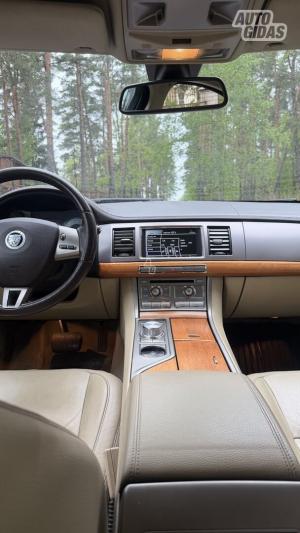 Jaguar XF 2008 in Vilnius, with an engine capacity of 2.70 L and mileage of 290 thousand km for 2250 €, photo 12 on AUTOMOTO.COM.LV