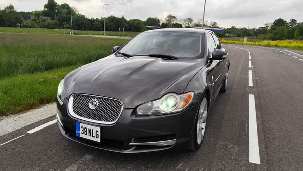 Jaguar XF 2008 Tallina, ar dzinēja tilpumu 4.20 L un nobraukumu 253 tūkst. km par 8000 €, foto 1 vietnē AUTOMOTO.COM.LV