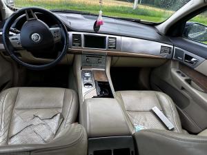 Jaguar XF 2008 in Silale, with an engine capacity of 2.70 L and mileage of 300 thousand km for 1000 €, photo 6 on AUTOMOTO.COM.LV