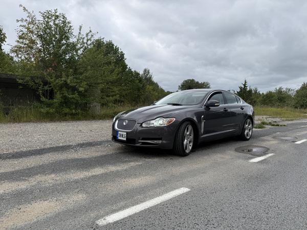 Jaguar XF 2008 Tallina, ar dzinēja tilpumu 4.20 L un nobraukumu 254 tūkst. km par 11000 €, foto 8 vietnē AUTOMOTO.COM.LV