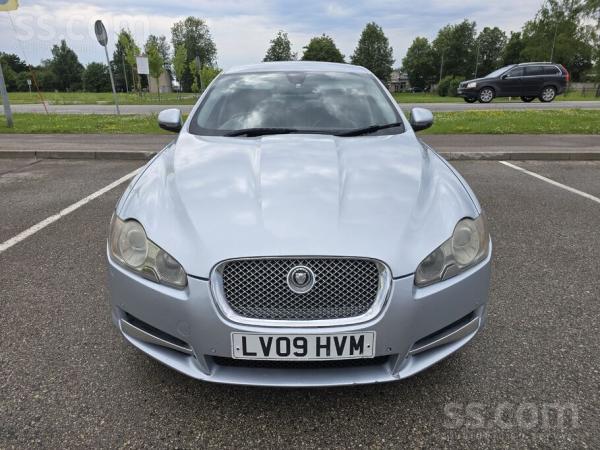 Jaguar XF 2009 in Riga, with an engine capacity of 3.00 L and mileage of 241 thousand km for 2600 €, photo 2 on AUTOMOTO.COM.LV