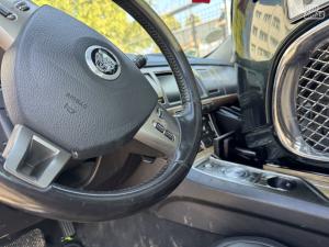 Jaguar XF 2010 in Kretinga, with an engine capacity of 3.00 L and mileage of 237 thousand km for 1695 €, photo 14 on AUTOMOTO.COM.LV