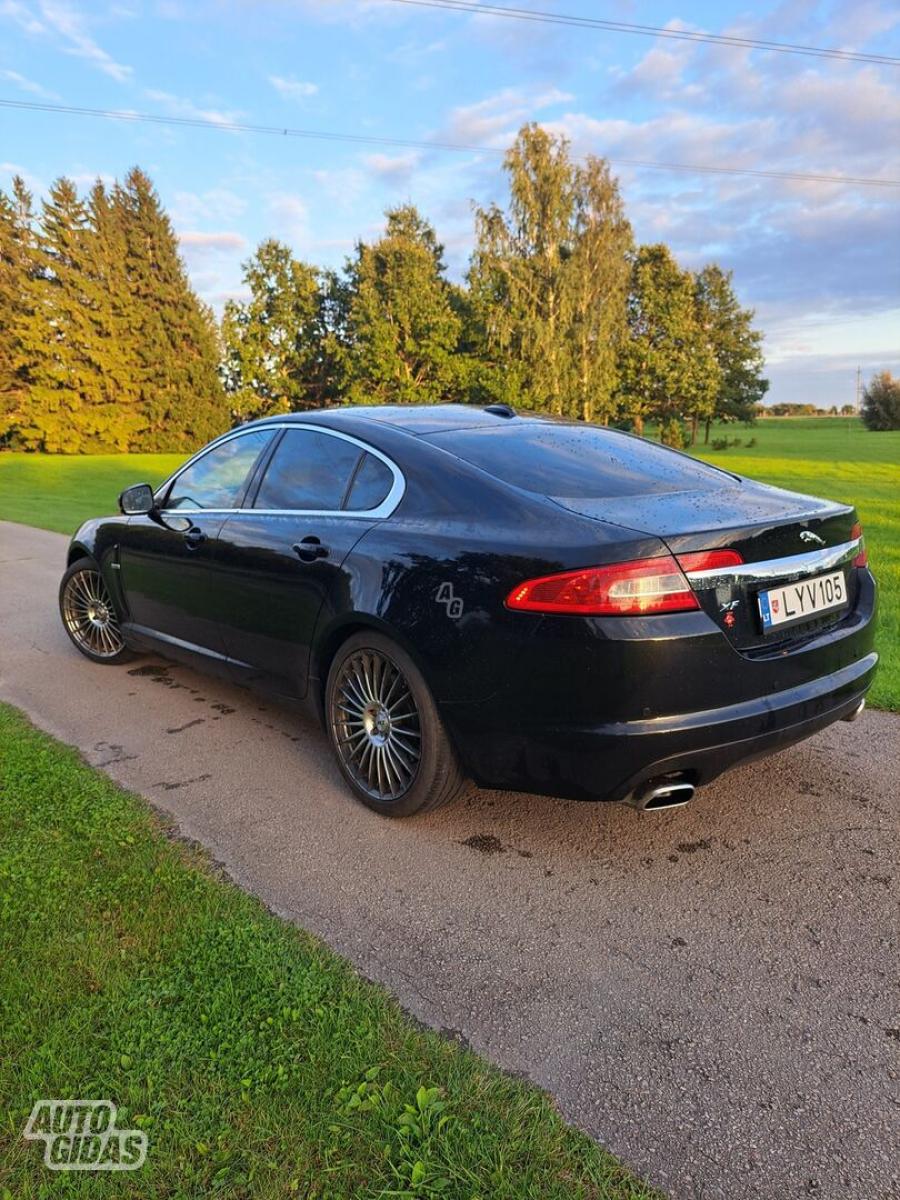 Jaguar XF 2010 in Pasvalys, with an engine capacity of 3.00 L and mileage of 360 thousand km for 3300 €, photo 3 on AUTOMOTO.COM.LV