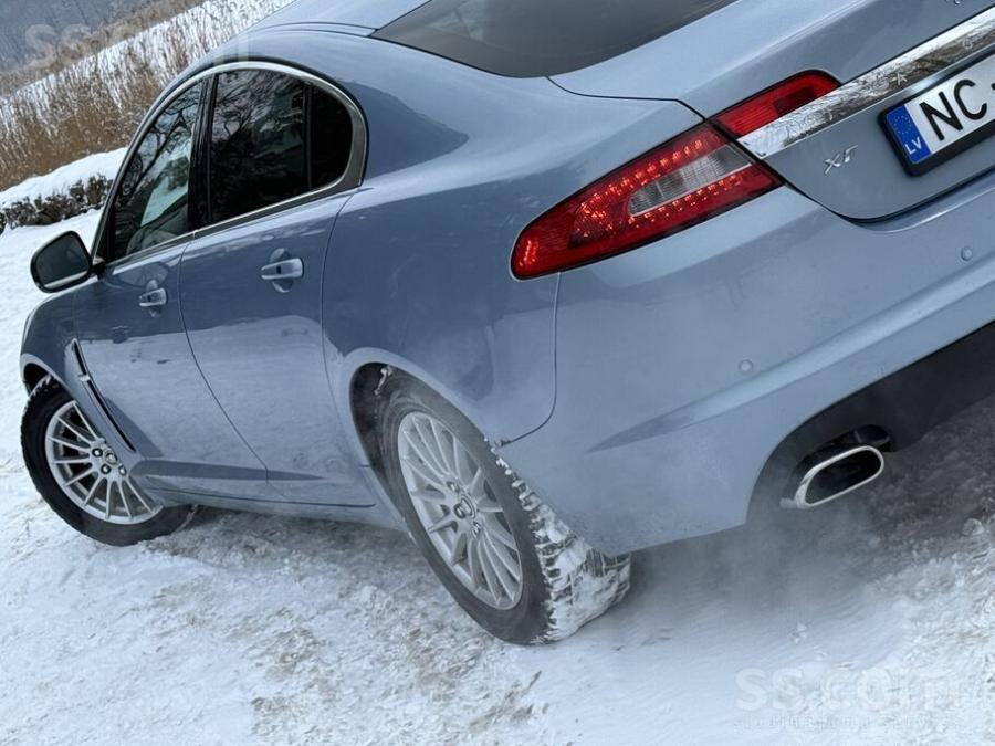 Jaguar XF 2011 Jūrmala, ar dzinēja tilpumu 3.00 L un nobraukumu 0 tūkst. km par 6950 €, foto 15 vietnē AUTOMOTO.COM.LV
