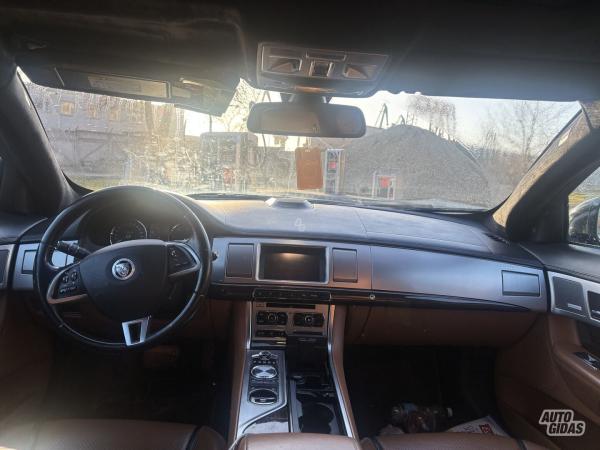 Jaguar XF 2011 Klaipėda, ar dzinēja tilpumu 3.00 L un nobraukumu 318 tūkst. km par 4499 €, foto 6 vietnē AUTOMOTO.COM.LV
