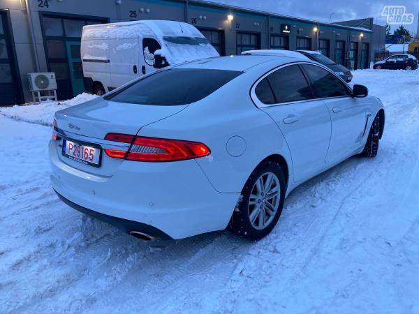 Jaguar XF 2012 Viļņa, ar dzinēja tilpumu 2.20 L un nobraukumu 200 tūkst. km par 5000 €, foto 2 vietnē AUTOMOTO.COM.LV