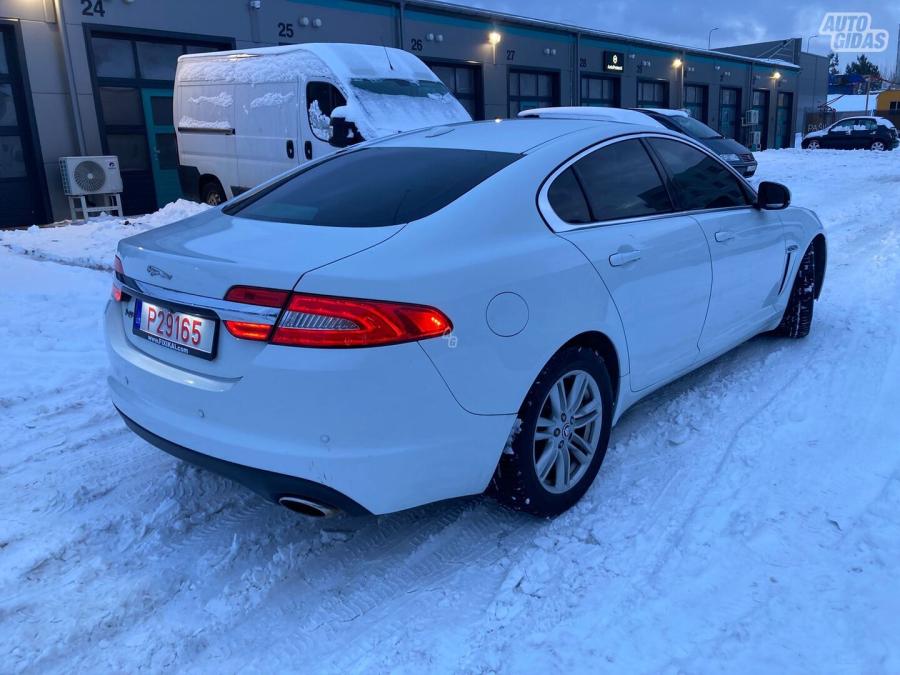 Jaguar XF 2012 Viļņa, ar dzinēja tilpumu 2.20 L un nobraukumu 200 tūkst. km par 5000 €, foto 2 vietnē AUTOMOTO.COM.LV