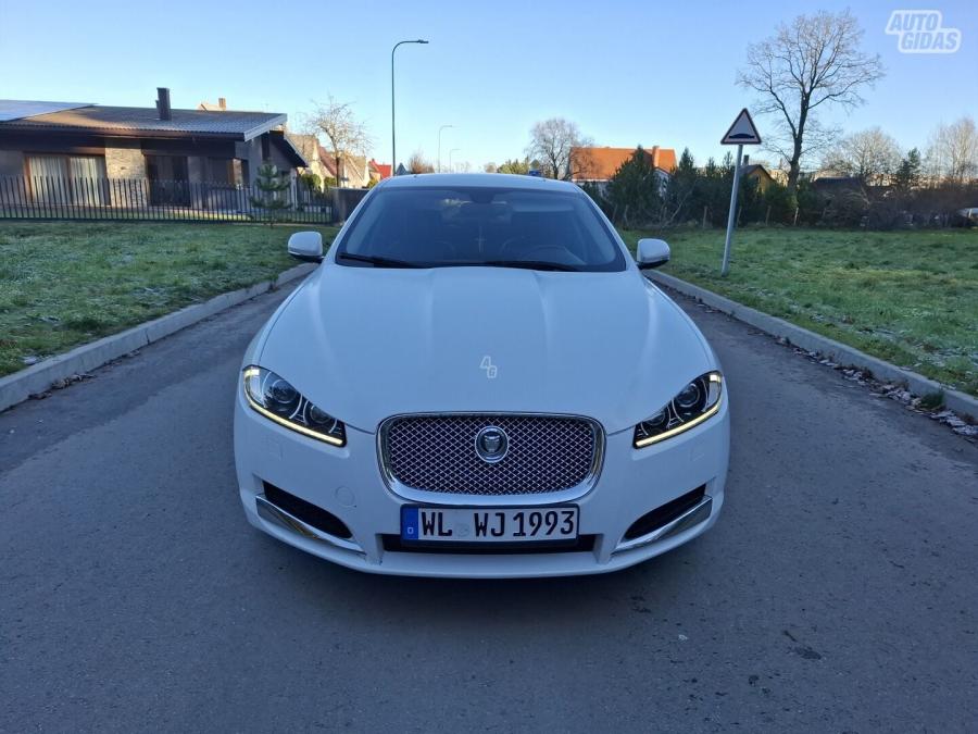 Jaguar XF 2012 in Siauliai, with an engine capacity of 2.20 L and mileage of 256 thousand km for 7650 €, photo 2 on AUTOMOTO.COM.LV