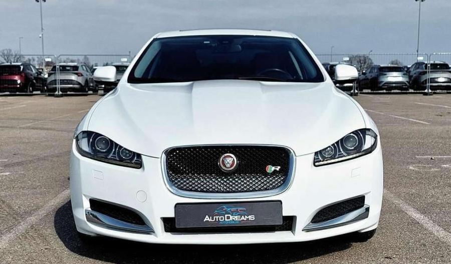 Jaguar XF 2012 Viļņa, ar dzinēja tilpumu 2.18 L un nobraukumu 279 tūkst. km par 9300 €, foto 4 vietnē AUTOMOTO.COM.LV