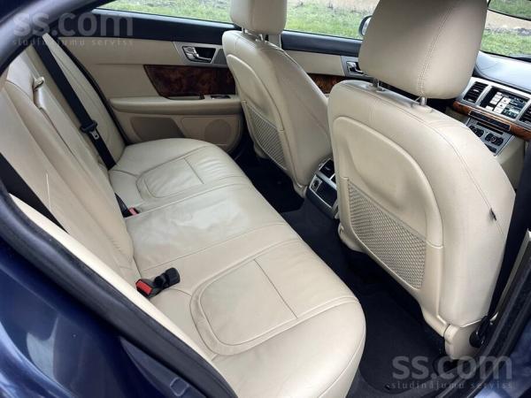 Jaguar XF 2013 Jelgava, ar dzinēja tilpumu 2.20 L un nobraukumu 0 tūkst. km par 6990 €, foto 10 vietnē AUTOMOTO.COM.LV