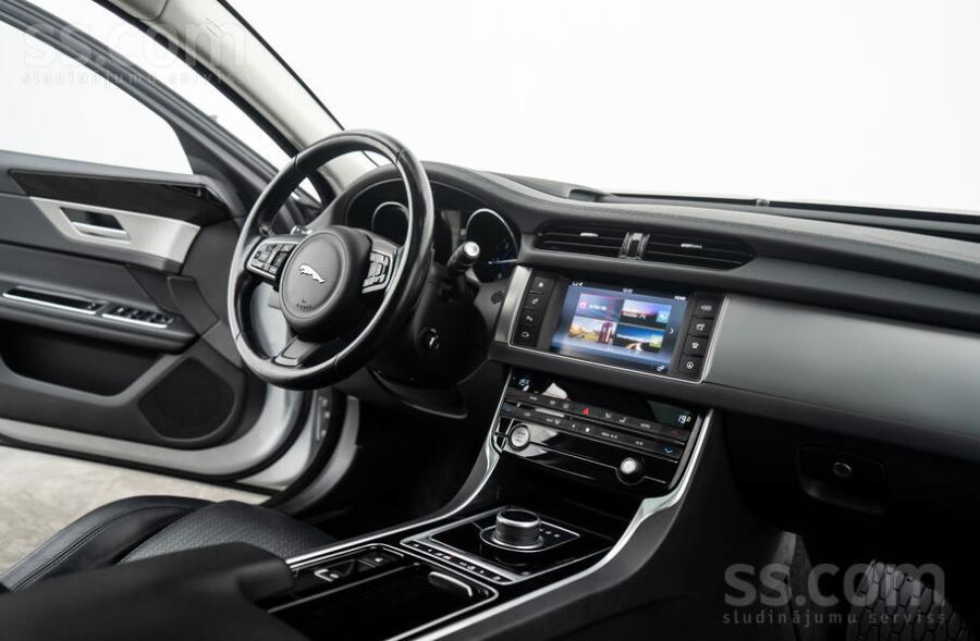Jaguar XF 2016 in Tallinn, with an engine capacity of 2.00 L and mileage of 171 thousand km for 11699 €, photo 11 on AUTOMOTO.COM.LV