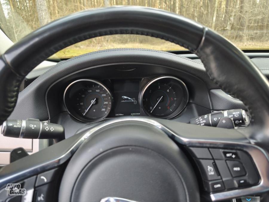 Jaguar XF 2018 Druskininkai, ar dzinēja tilpumu 2.00 L un nobraukumu 239 tūkst. km par 11000 €, foto 18 vietnē AUTOMOTO.COM.LV